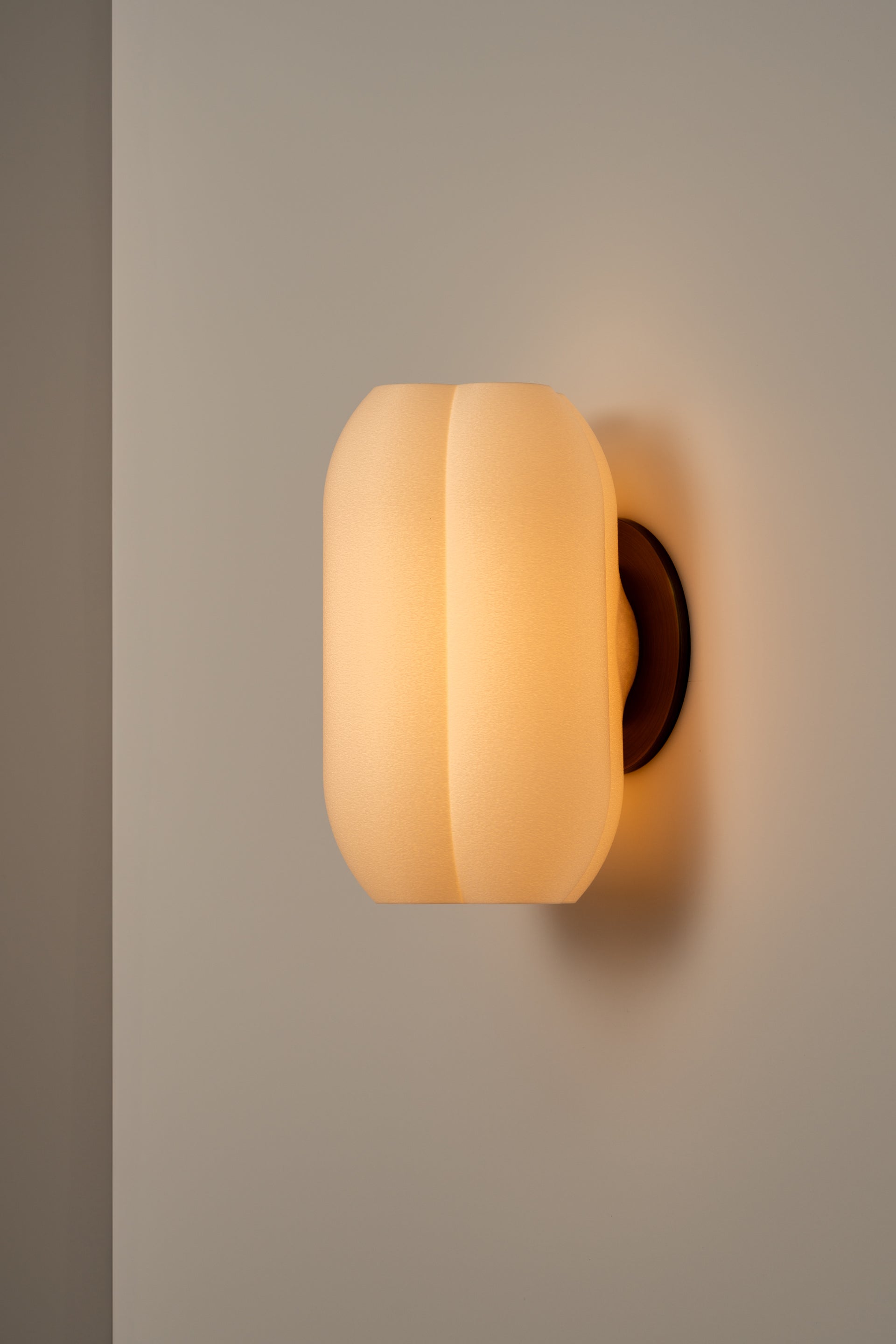 FIORA Sconce – HUMANHOME