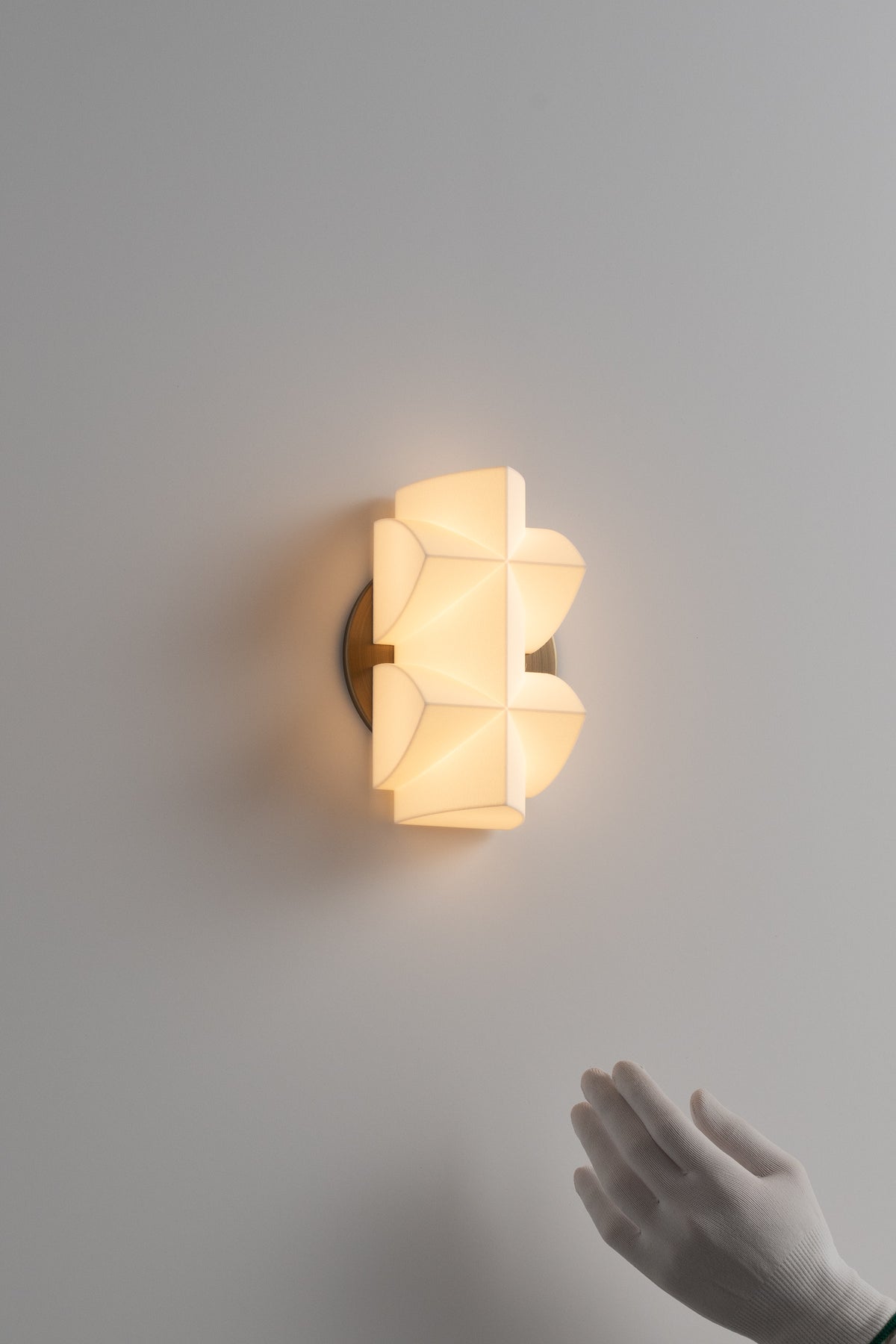 NAALA 02 Sconce – HUMANHOME