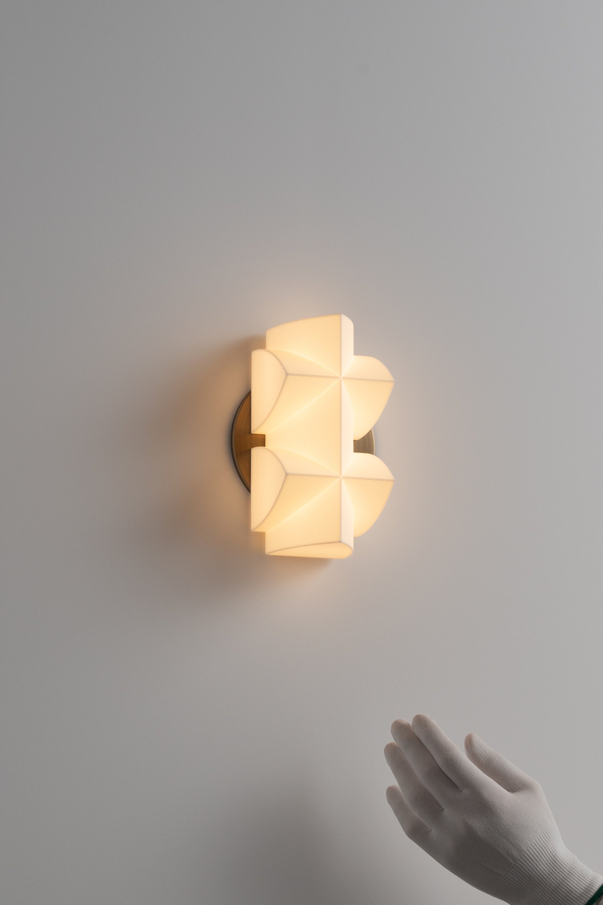 NAALA 02 Sconce – HUMANHOME