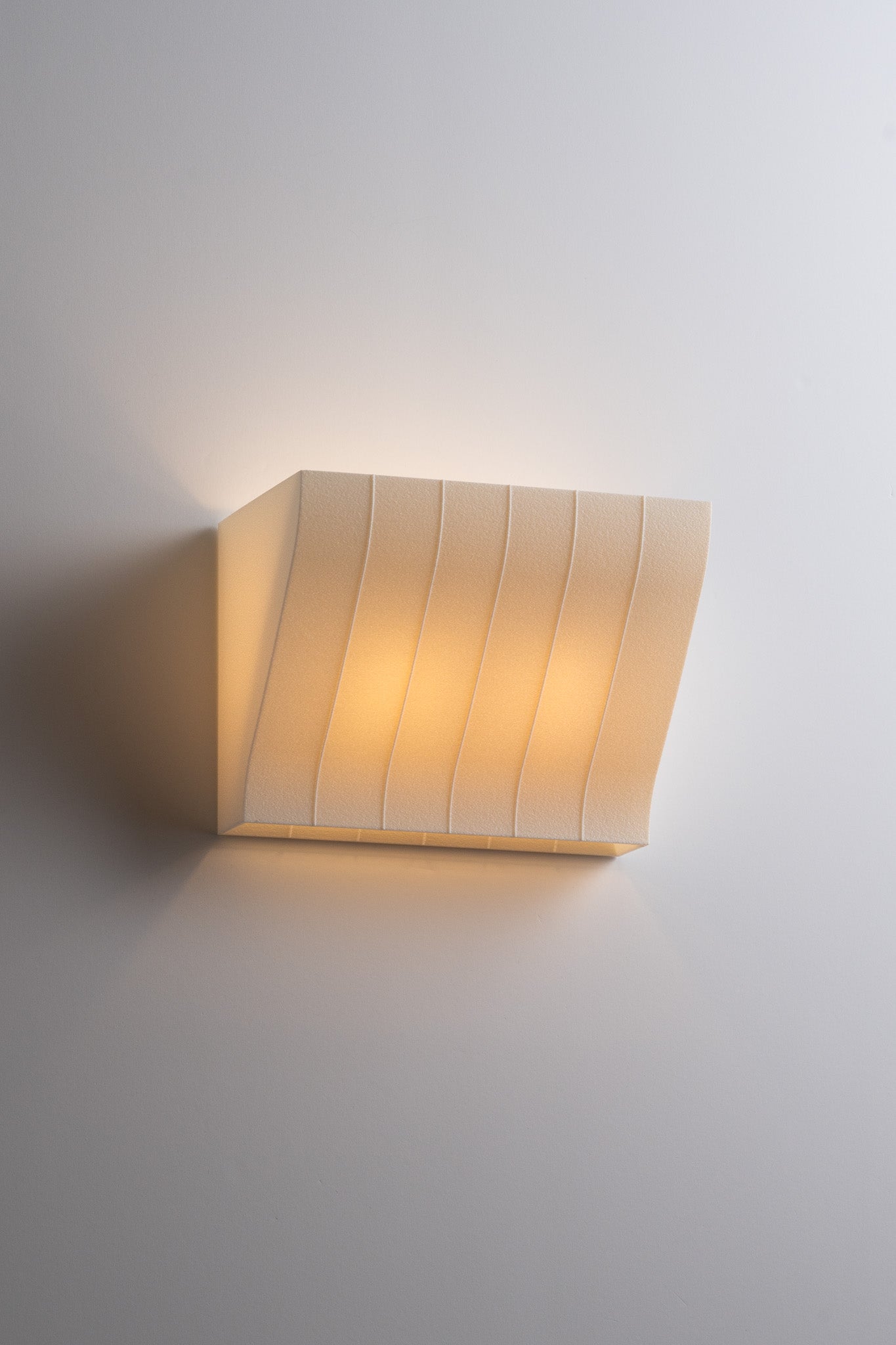 SERRA 02 Sconce – HUMANHOME