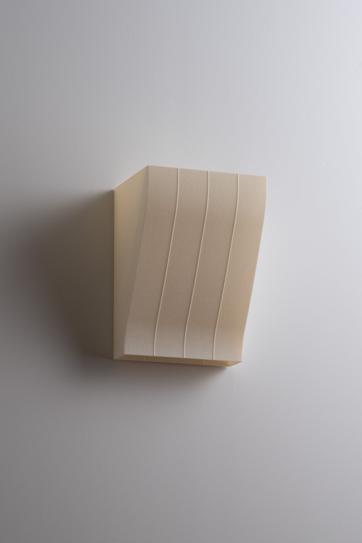 SERRA 01 Sconce – HUMANHOME