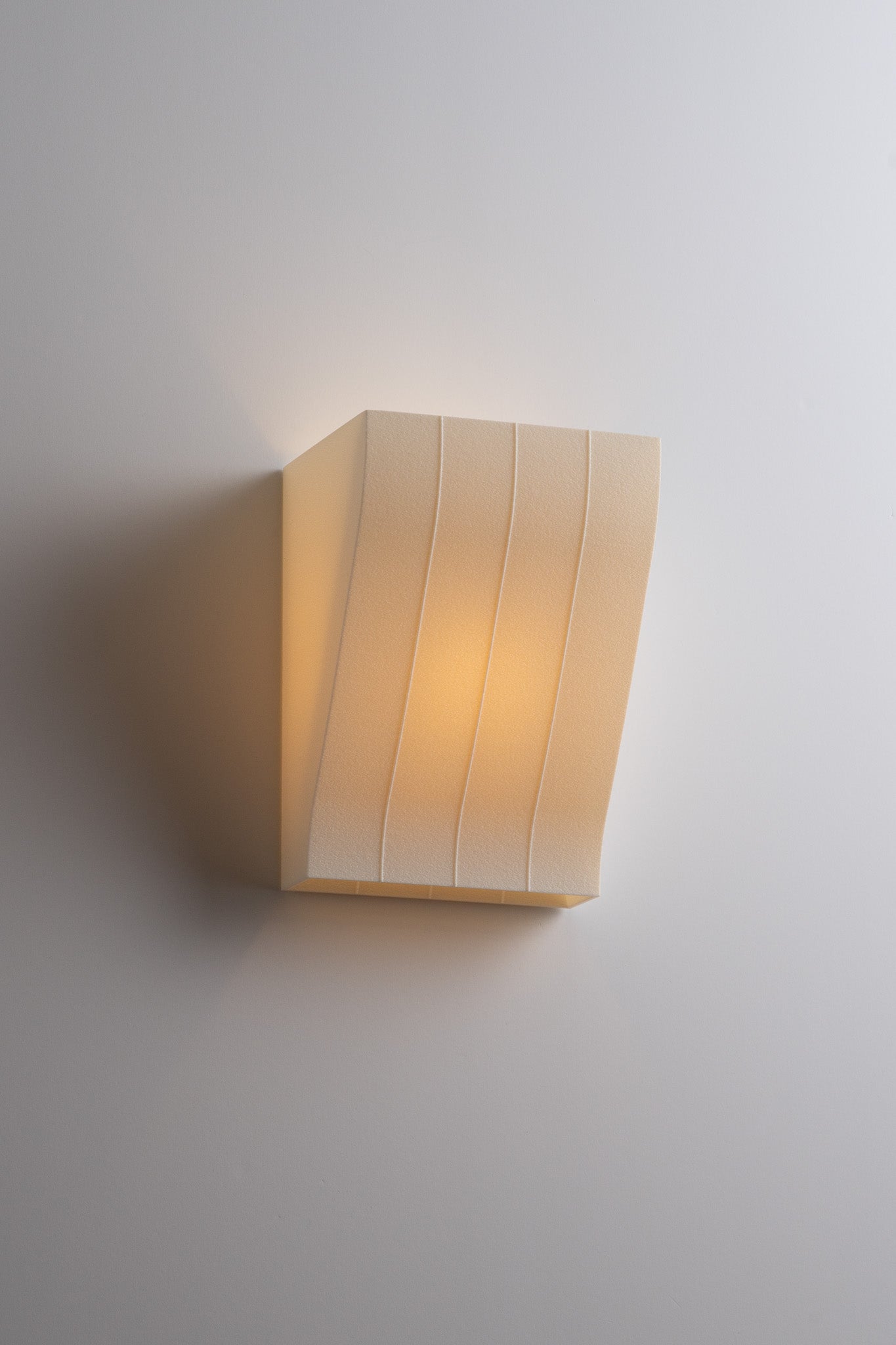 SERRA 01 Sconce – HUMANHOME