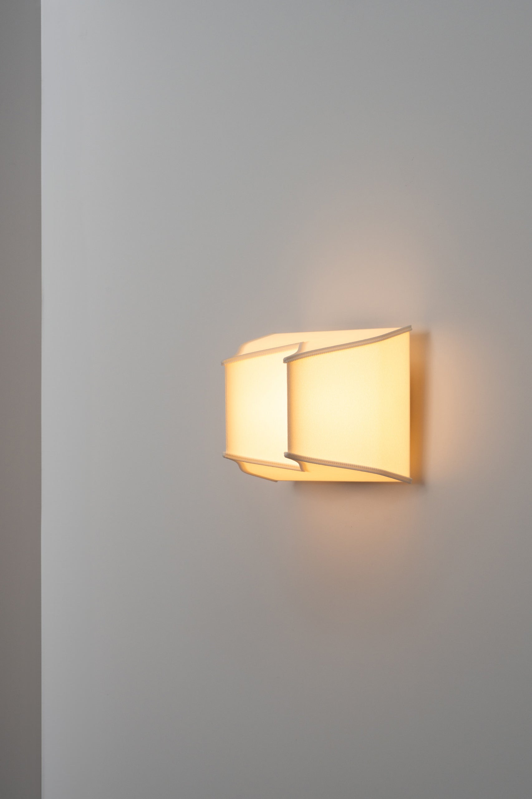BORRO II Sconce – HUMANHOME