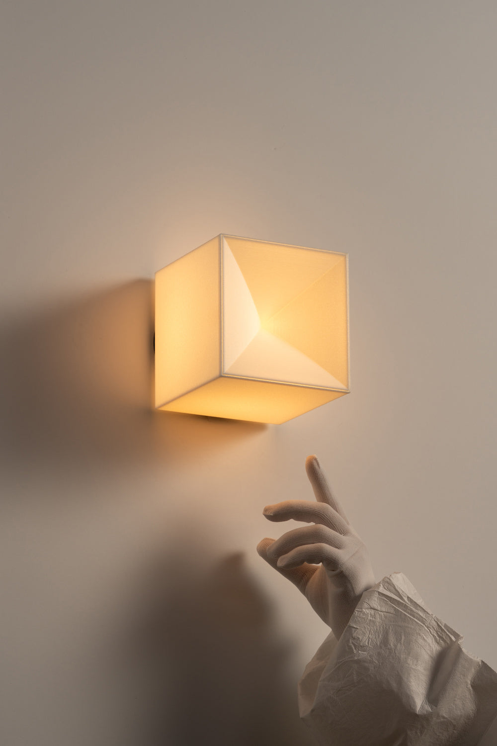 Lahm 08 Sconce – HUMANHOME