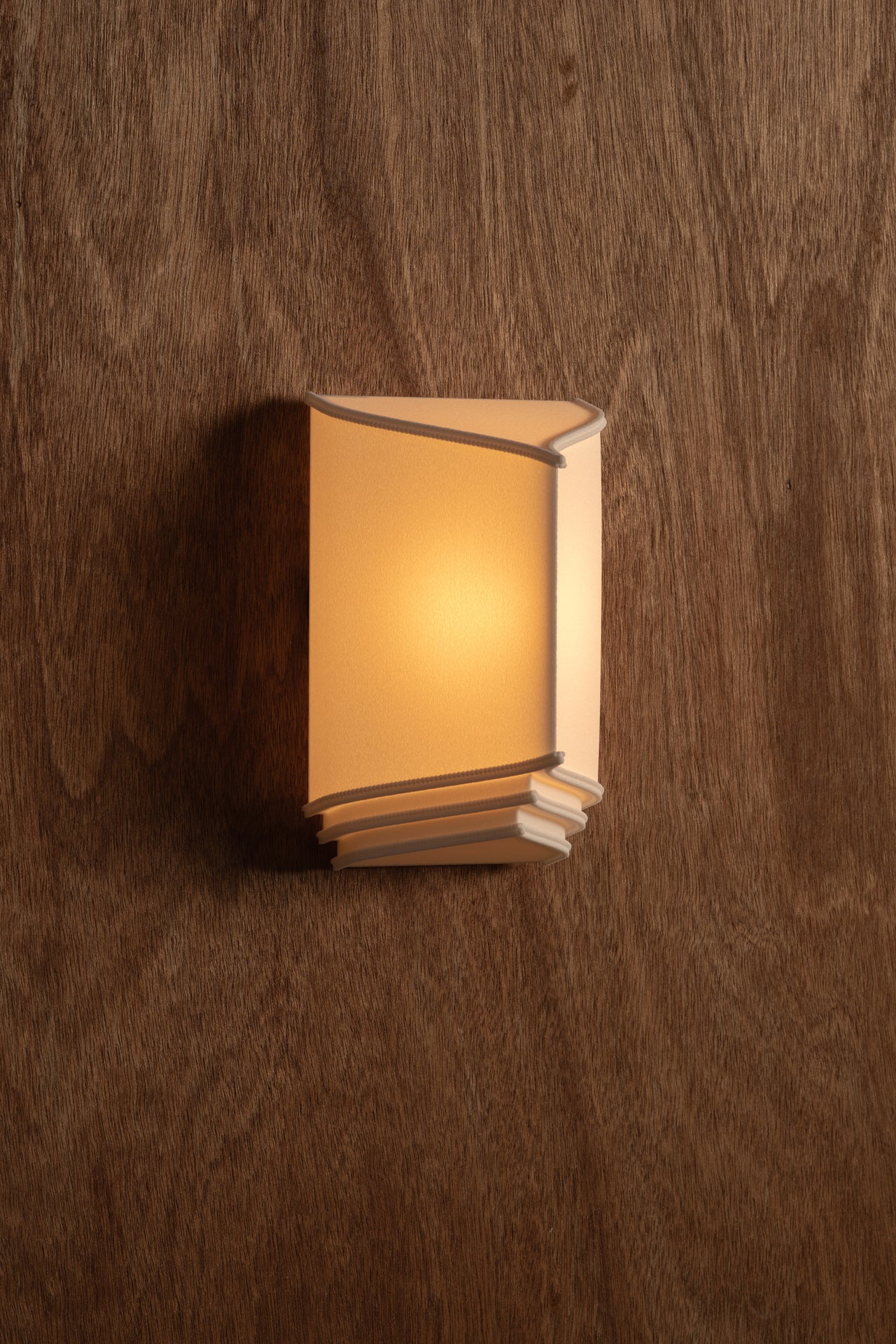 BORRO I Sconce – HUMANHOME